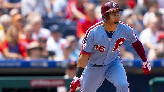 El venezolano César Hernández lidera paliza de Filis sobre Gigantes ...