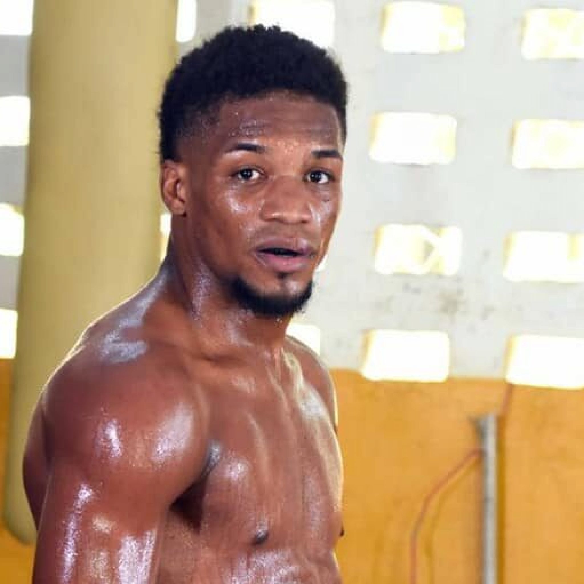 Ángel Cruz derrota a Carlos Prada por vía del nocaut - CDN Deportes