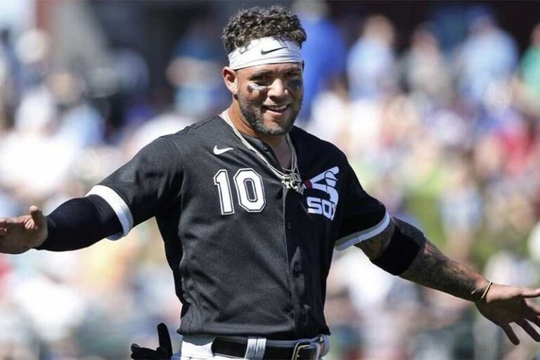 Moncada, Kelly activados por Chicago