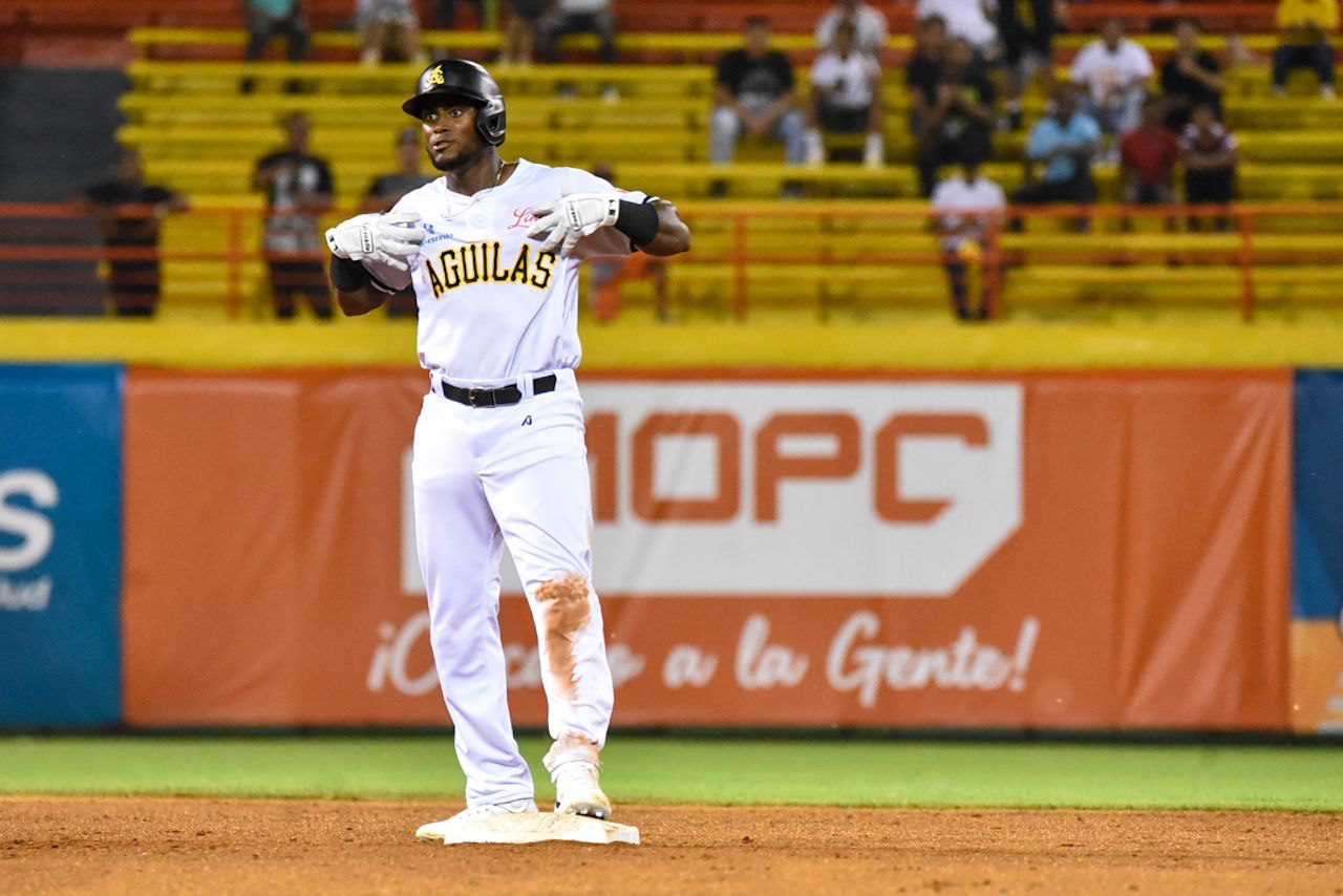 Reporte médico indica Alexander Canario sufrió fractura - CDN Deportes