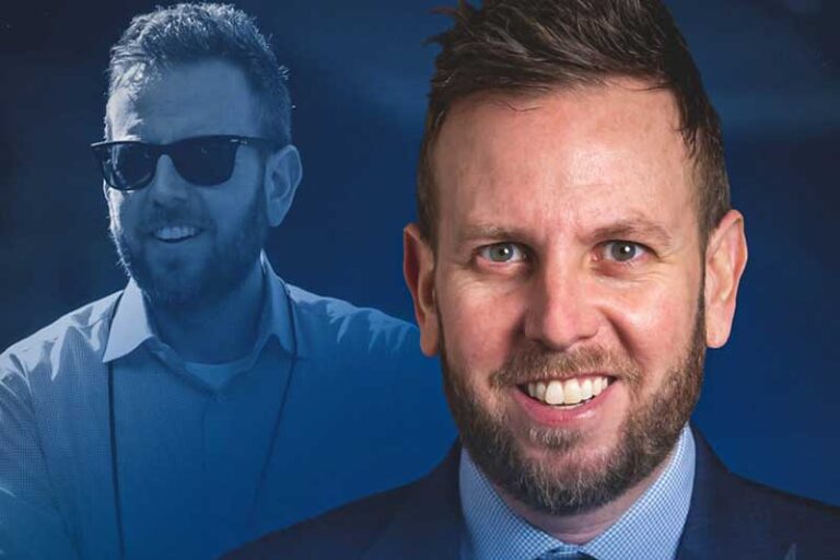 Marineros ascienden a Justin Hollander como gerente general