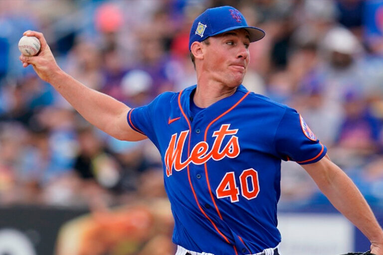 Chris Bassitt acuerda por 3 años con los Azulejos, según informe