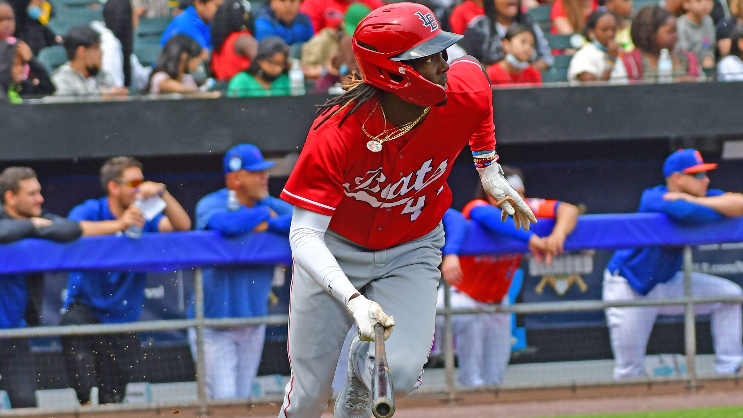 Elly de la Cruz impulsó a los Rojos al primer lugar en la central