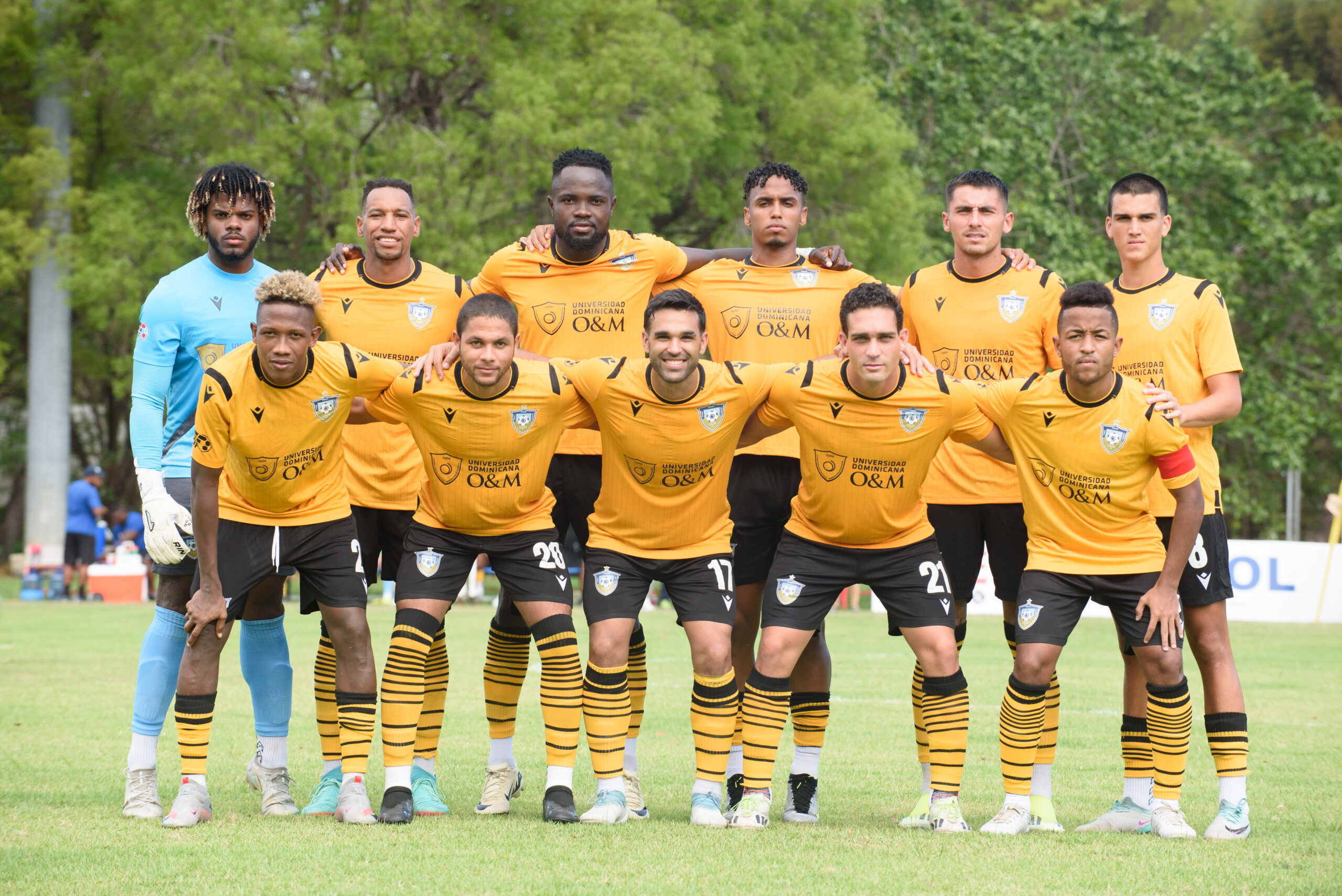 O&M FC a defender el primer lugar frente a Delfines