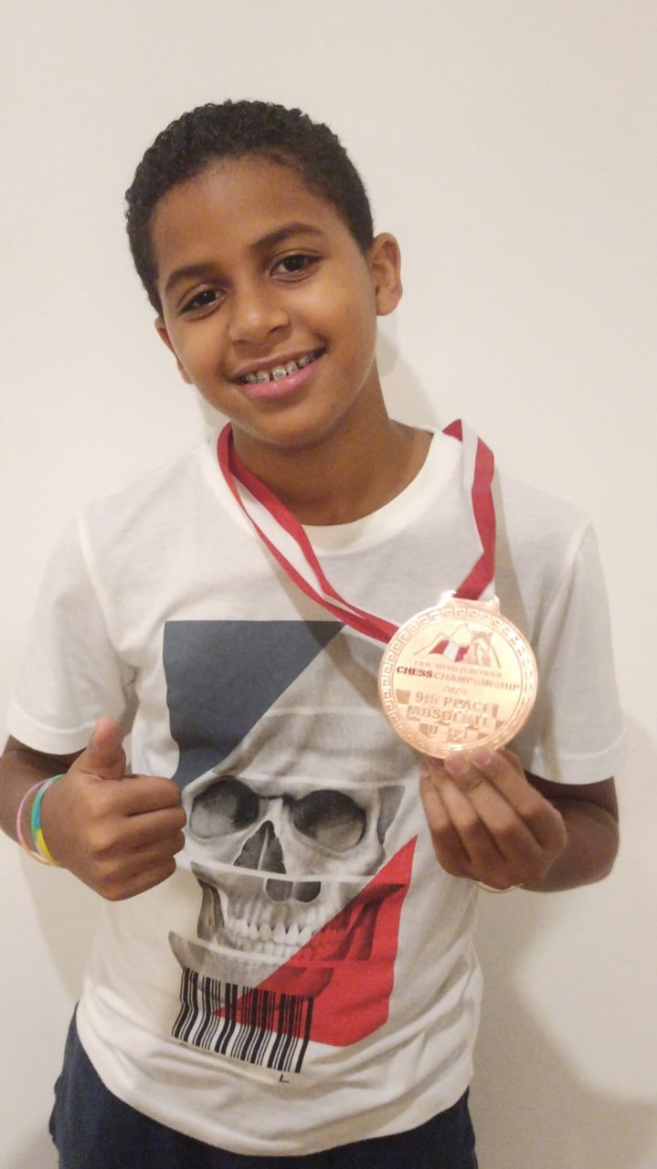 Ángel Lara conquista medalla en mundial de ajedrez escolar Perú 2024