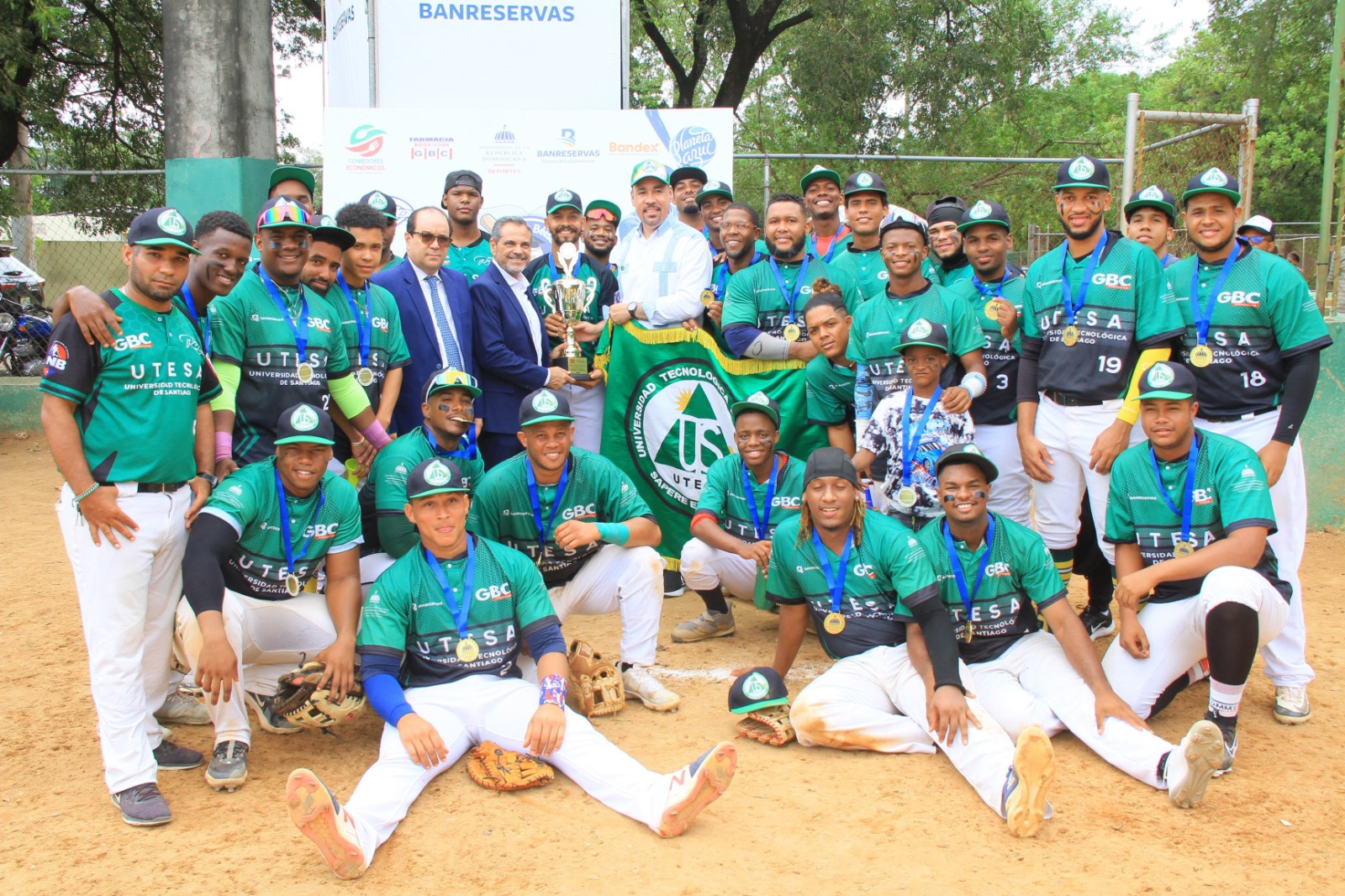 UTESA conquista título en torneo de béisbol universitario