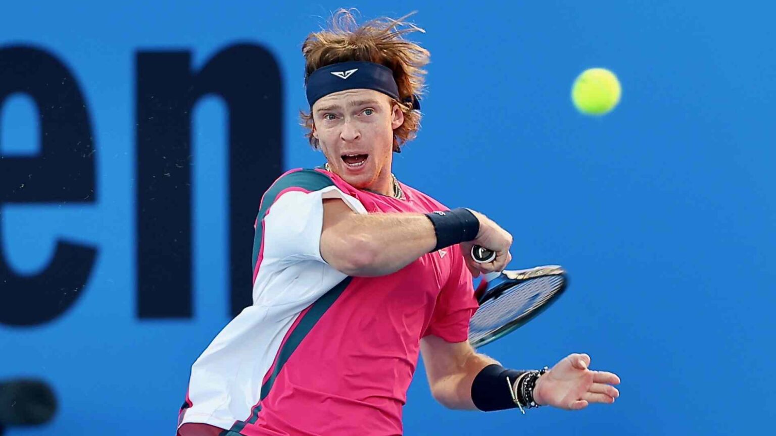 El ruso Andrey Rublev se corona en el ATP 500 desde Doha