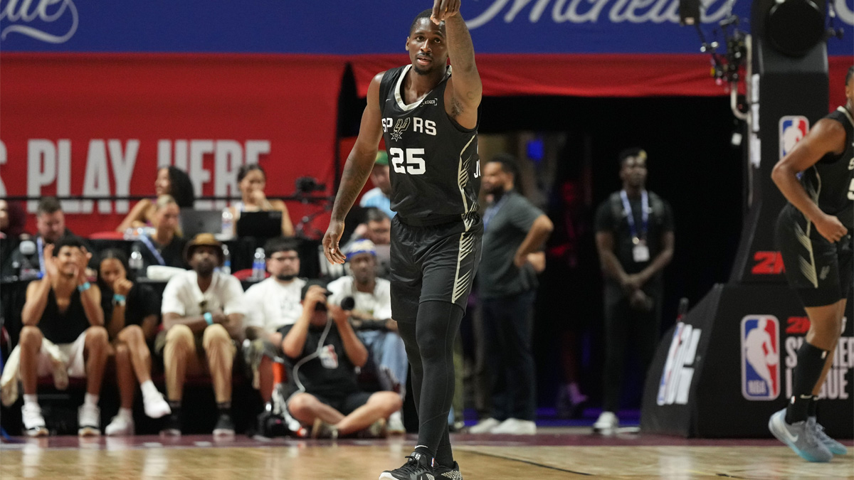 David Jones brilla en la Summer League y se acerca a la NBA