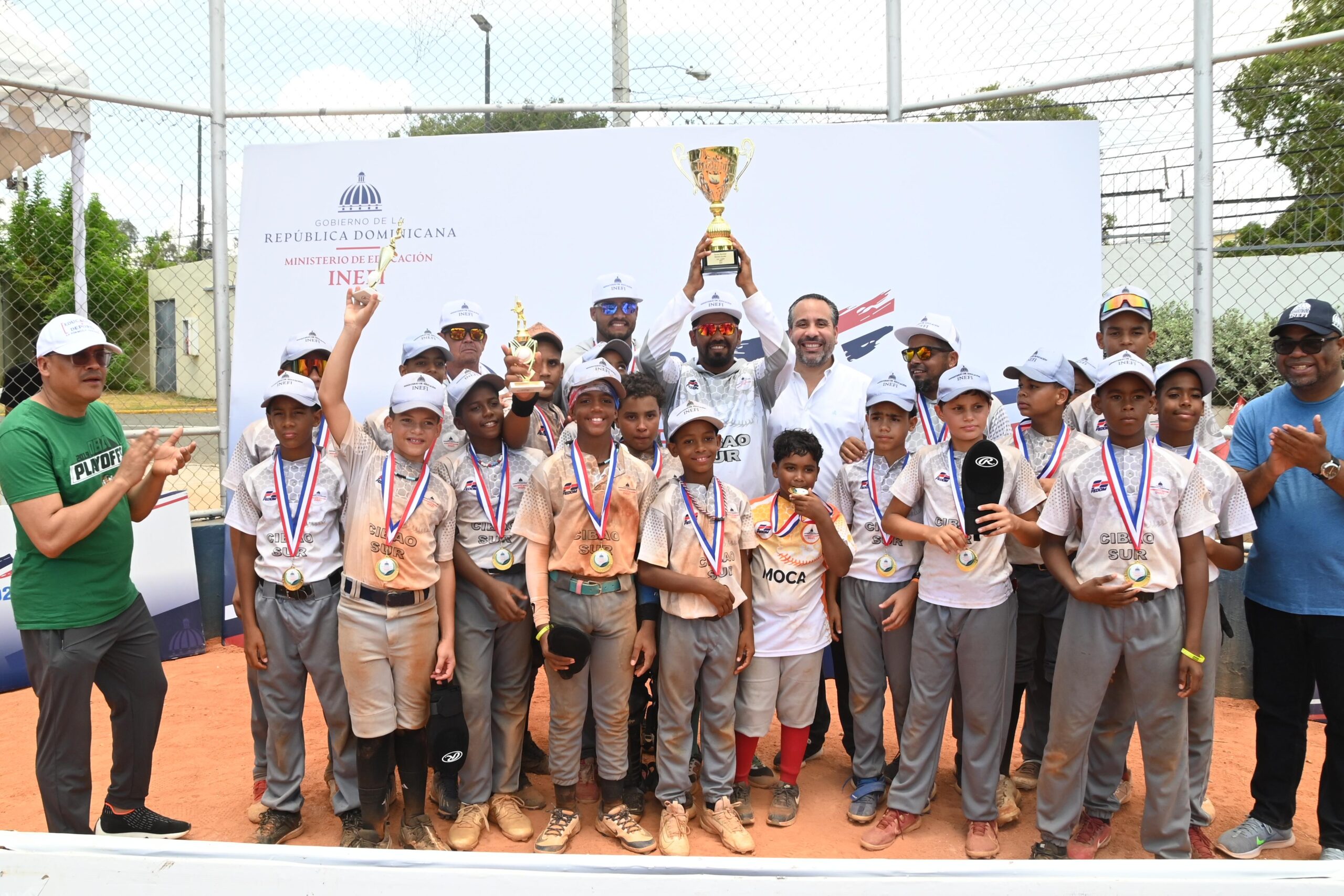 INEFI corona a Moca en el II Torneo Nacional de Béisbol Escolar